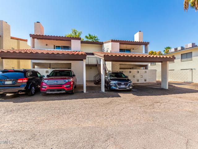 3422 N 12TH Place