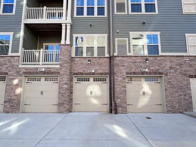 3422 Angelica Way # 203