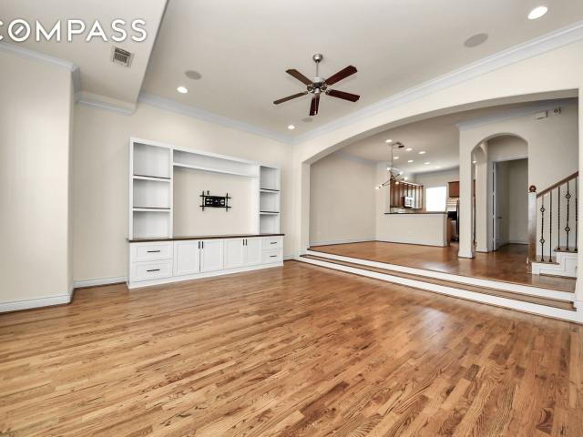 3422 Center St, Houston, TX