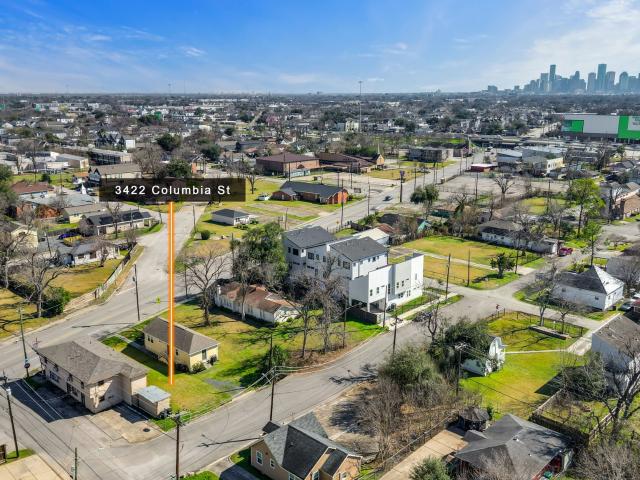 3422 Columbia St, Houston, TX 77018 | MLS #42280 | Compass