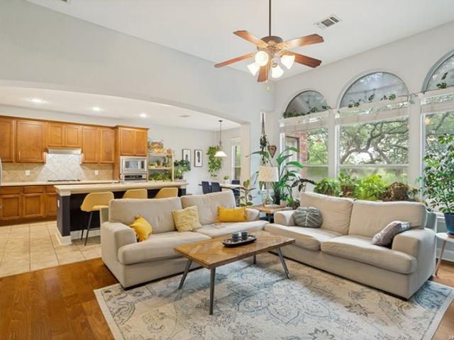 3422 Highline Trl, San Antonio, TX 78261