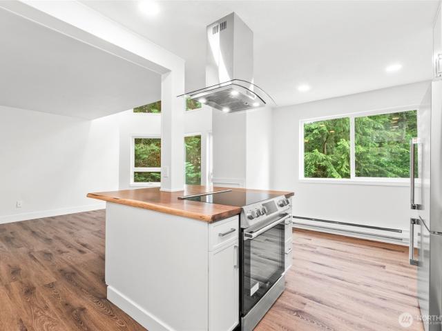 3423 W Government Way # 8