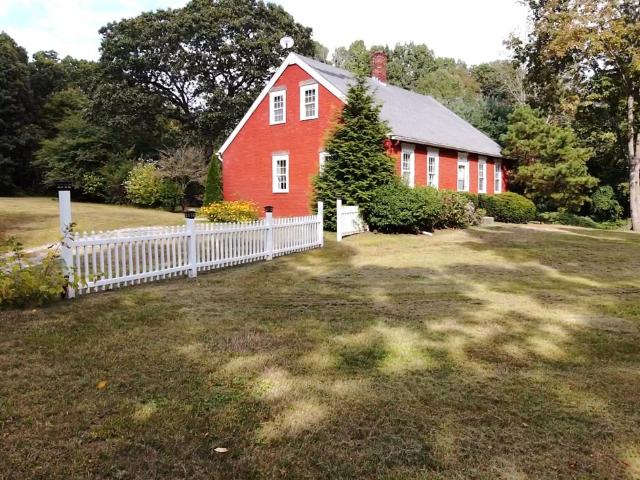342 Chestnut St, Uxbridge, MA 01569 | MLS #73478