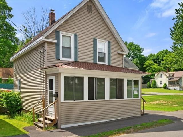 342 Grove St, Bangor, ME 04401