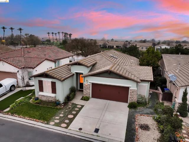 342 Desert Forest Ct