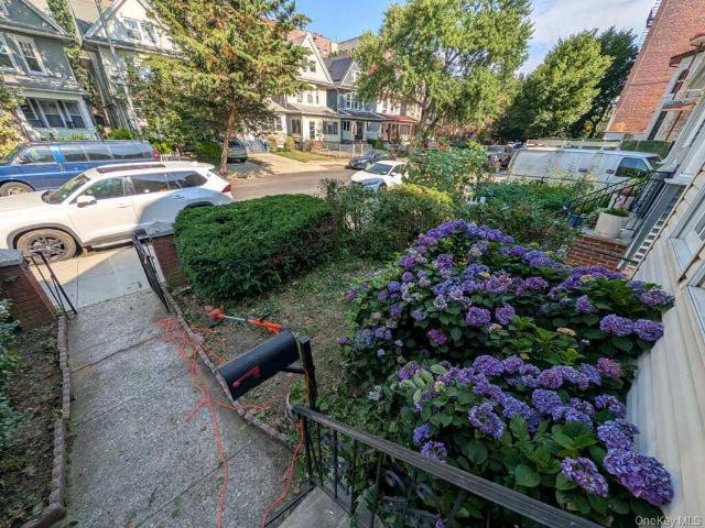 342 E 5th Street