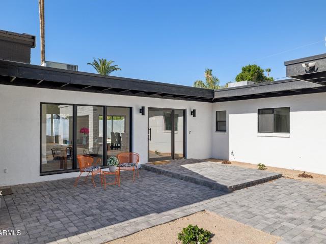 342 e orangewood avenue
