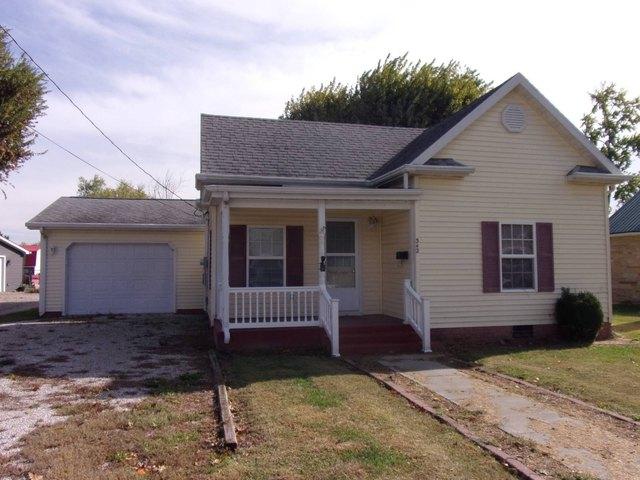 342 King St, White Hall, IL 62092