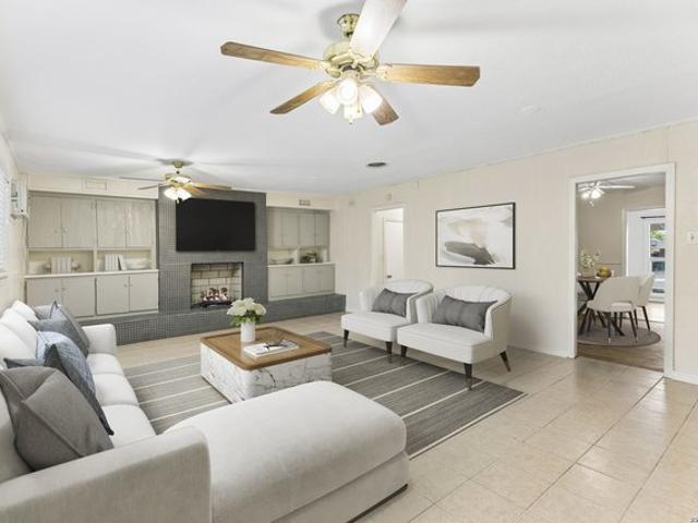 342 Maplewood Ln, San Antonio, TX 78216