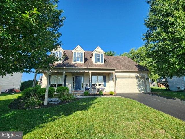 342 N Locust St, Lititz, PA 17543