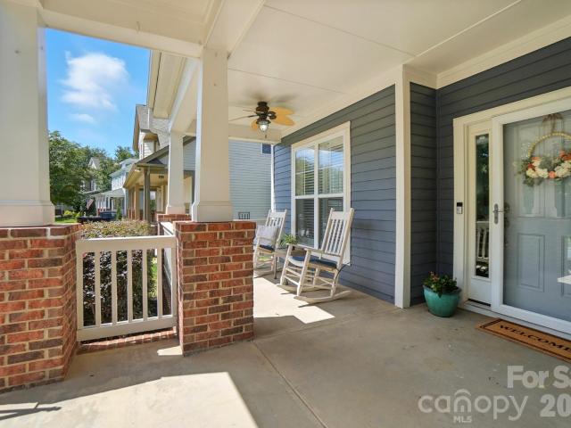 342 Shoreline Parkway