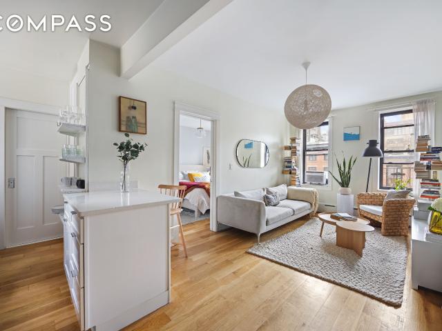 342 West 21st Street, New York, NY