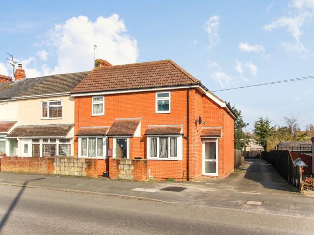 342a Cheney Manor Road Swindon, Swindon 3 bedrooms Property for lettings Mcfarlane