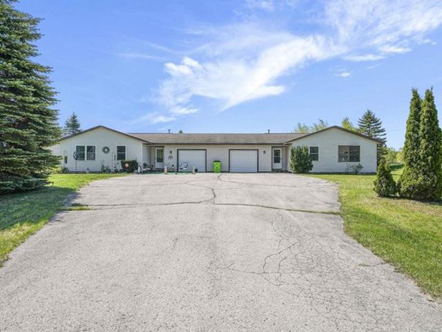 3434 and 3436 Mahoney Dr, Traverse City, MI 49686