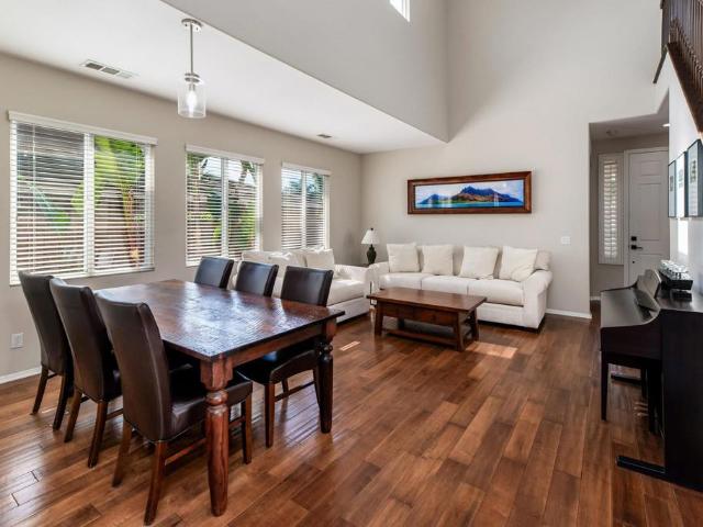 3434 Ravine Drive
