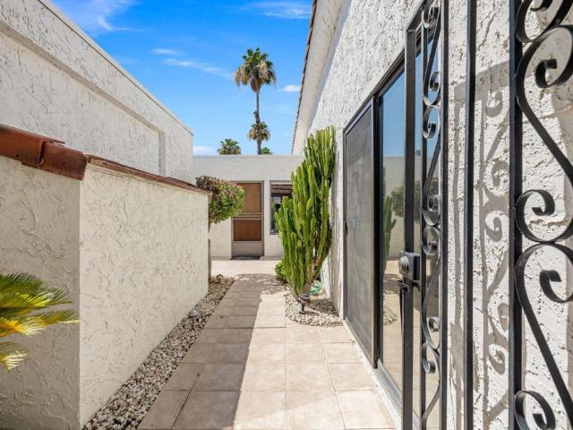 34351 Calle Las Palmas