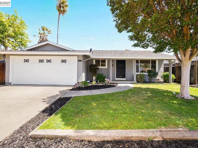 34352 Newton Ct