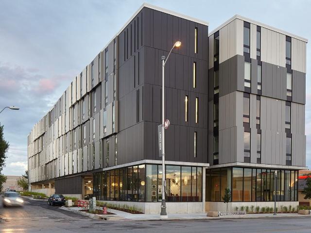 3435 Main 2 Bedroom Apartment for Rent at 3435 Main St, Kansas City, MO 64111 Broadway Gillham