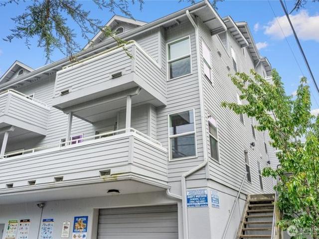 3435 California Ave SW Apt 103, Seattle, WA 98116