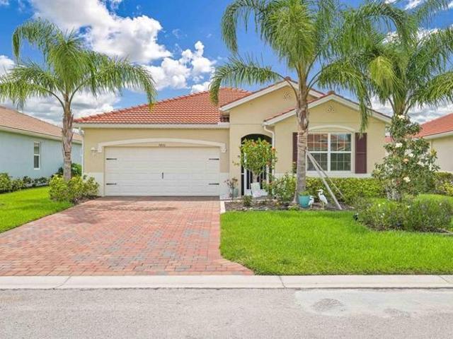 3435 Gold Flower St, Alva, FL 33920