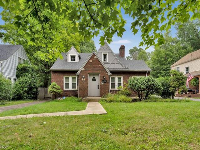 3435 Hopkins Rd, Youngstown, OH 44511