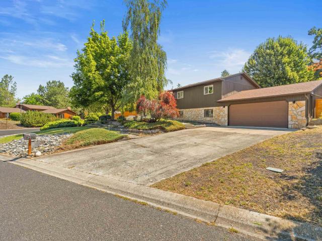 3435 Selway Dr