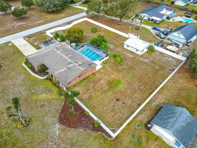 3437 Oakview Dr, Lakeland, FL 33811