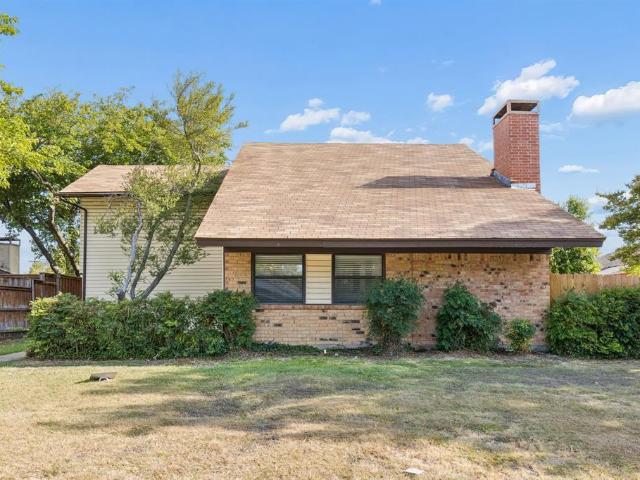 3437 Castle Rock Lane