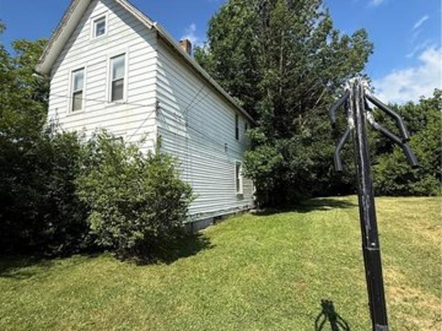 3437 E 69th St, Cleveland, OH 44127