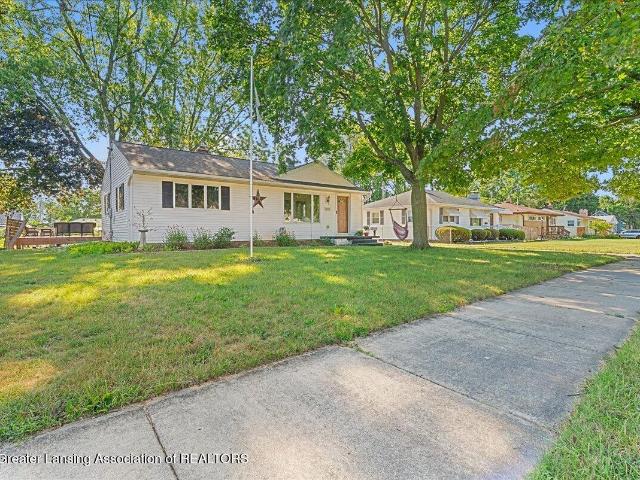3437 Schlee Street