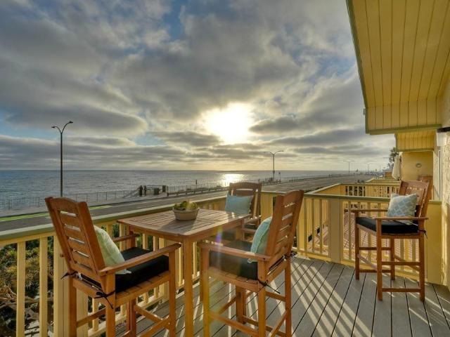 3438 Carlsbad Boulevard