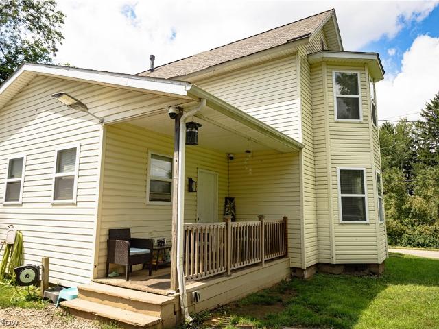 3438 Columbus Road NE