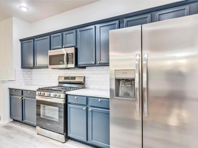 3438 Flowstone Ln