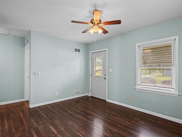 3438 Taylor St, Davenport, IA 52806 | Compass
