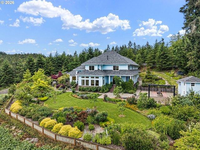 34394 Deerwood Dr, Eugene, OR 97405