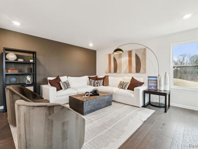34398 Sandpiper Court