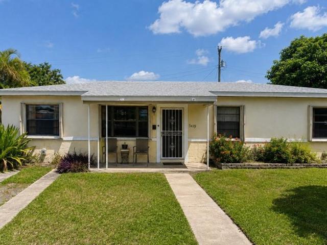 3439 NW 87th St, Miami, FL 33147