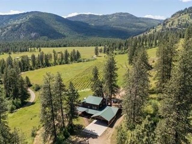 3439 Northport Flat Creek Rd Unit B, Kettle Falls, WA 99141