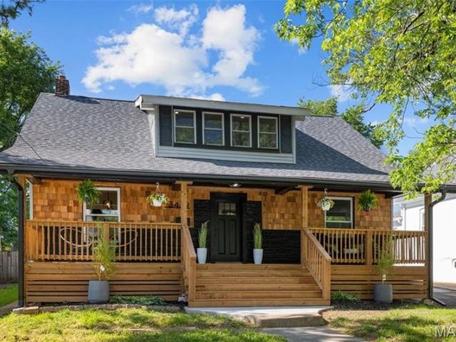 3439 Commonwealth Ave, Maplewood, MO 63143