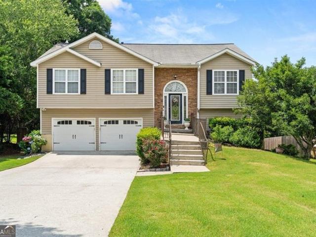 3439 Friendship Farm Dr, Buford, GA 30519