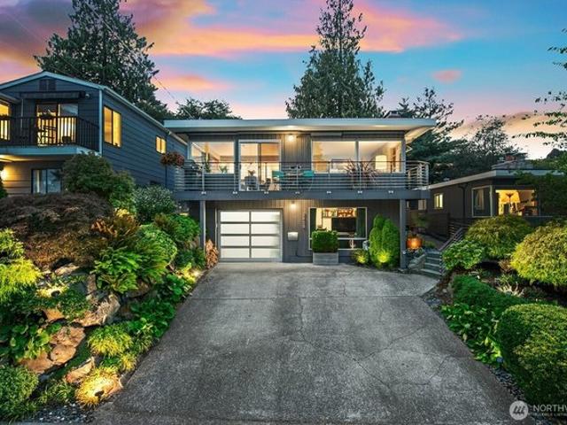 3439 24th Ave W, Seattle, WA 98199