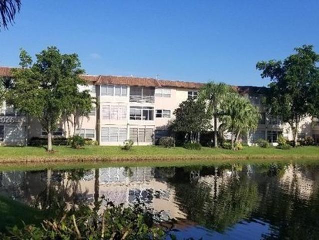 3430 NW 52nd Ave Apt 110, Lauderdale Lakes, FL 33319
