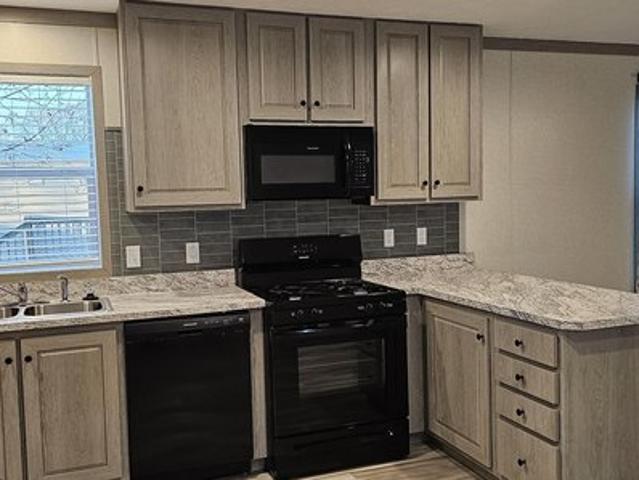3430 N Peoria Dr Unit NB148, Springfield, IL 62702
