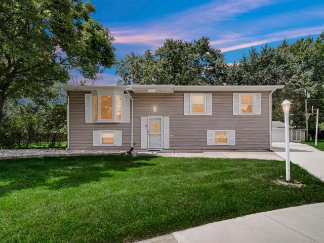 3430 Norman Place