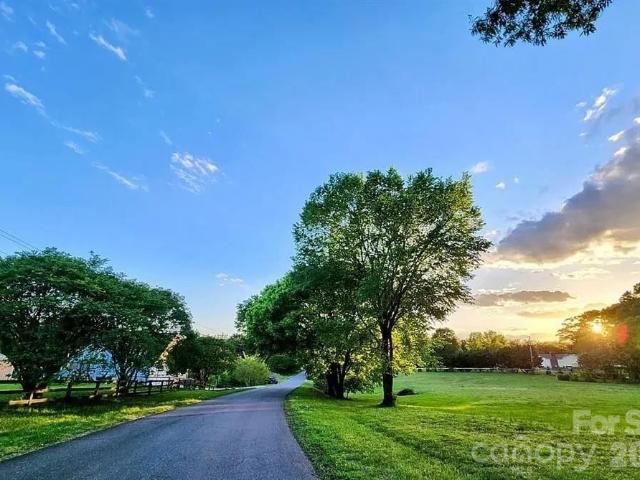 3430 Caroland Drive