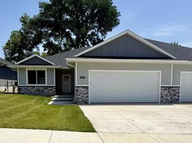 3430 Lafayette Ct, Sioux City, IA 51104
