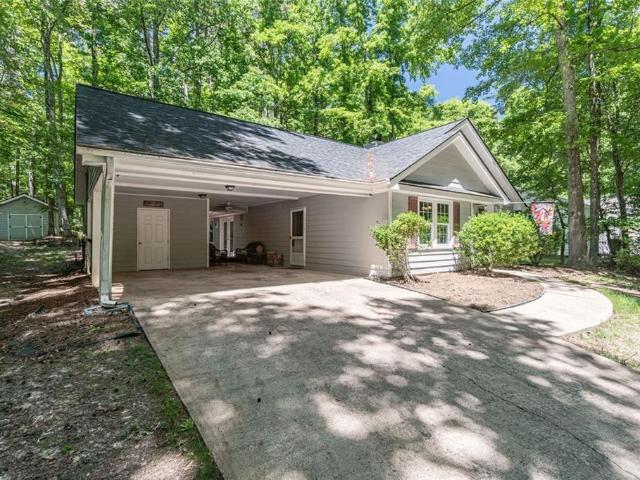 3430 Lakeside Lane