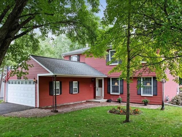 3430 Urbandale Ln N, Plymouth, MN 55447
