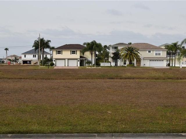 3431 Jewfish Dr, Hernando Beach, FL 34607