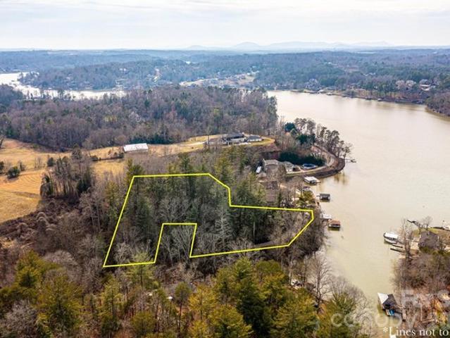 3431 6th Street Dr NW, Hickory, NC 28601